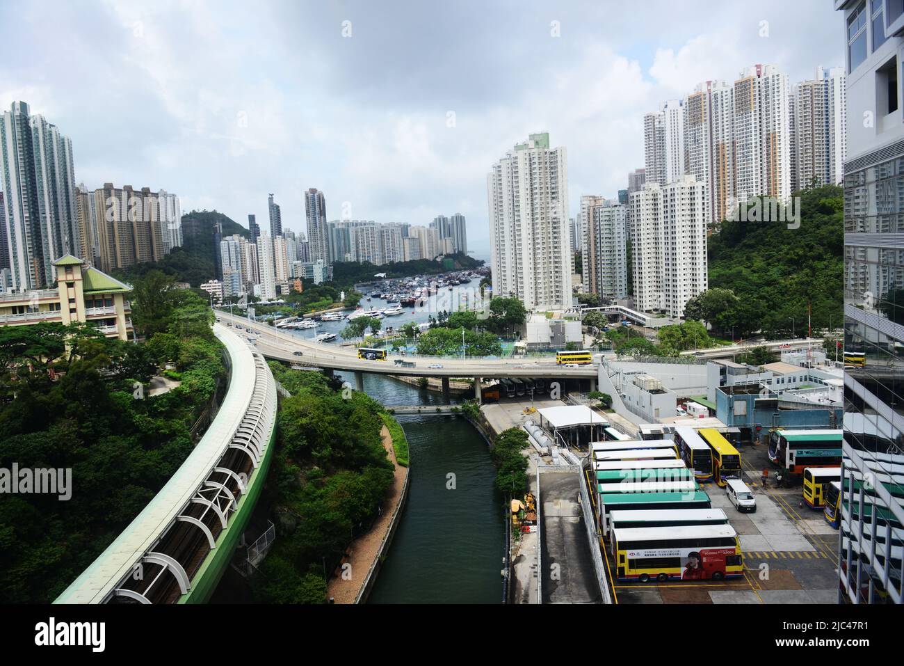 The elevated MTR South Island line track in Wong Chuk Hang, Hong Kong Stock Photo - Alamy