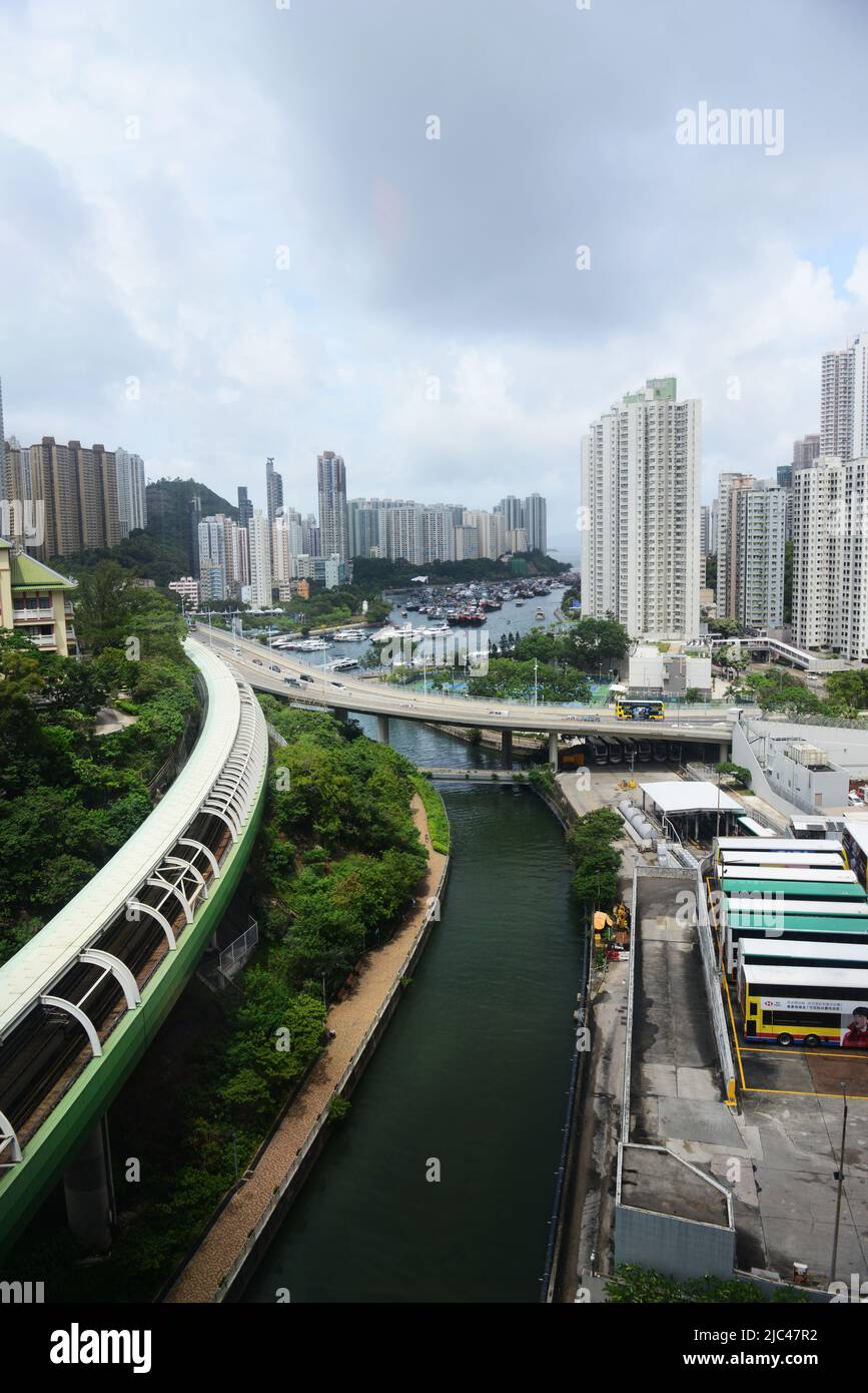 The elevated MTR South Island line track in Wong Chuk Hang, Hong Kong Stock Photo - Alamy