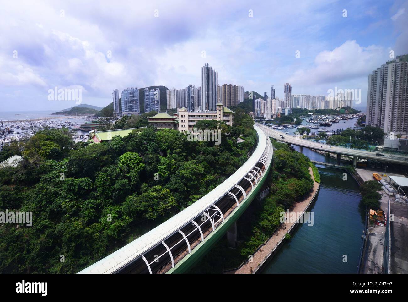 The elevated MTR South Island line track in Wong Chuk Hang, Hong Kong Stock Photo - Alamy