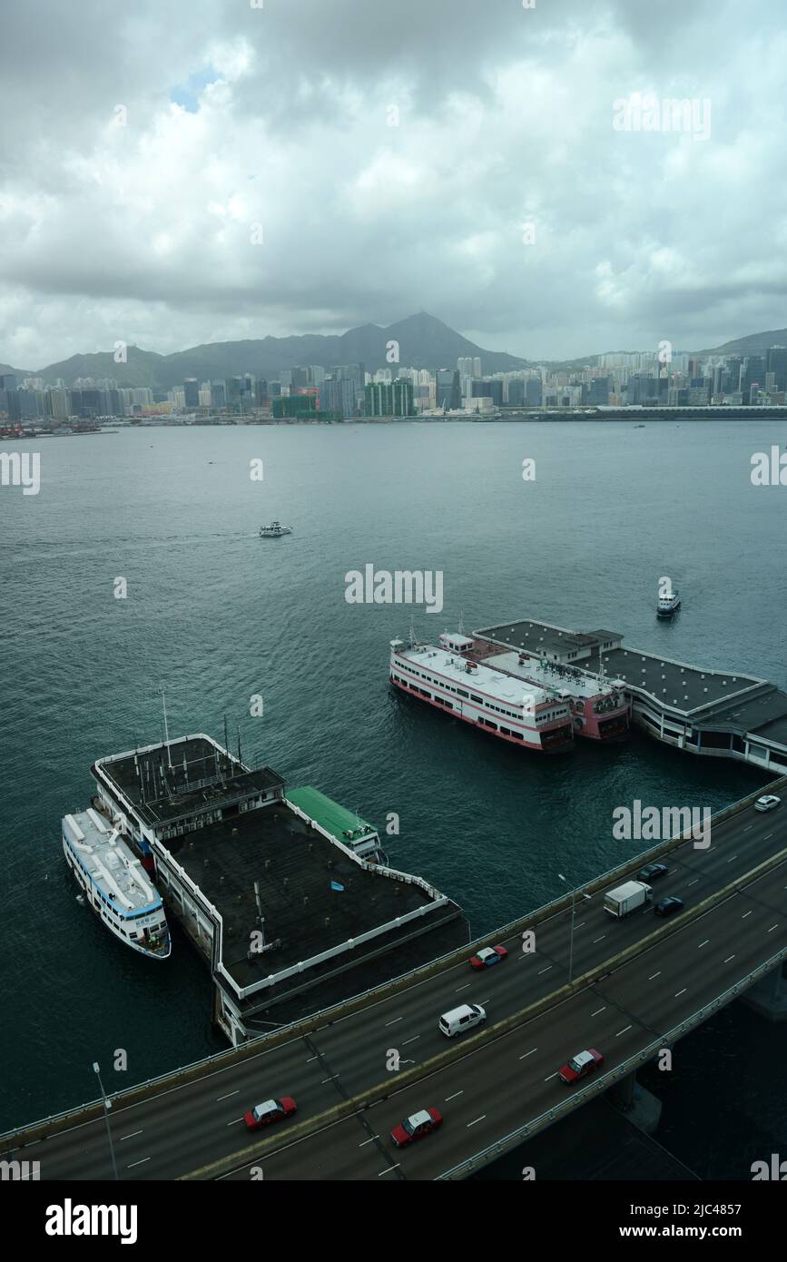 The island eastern corridor highway and the Victoria Harbour in Hong ...