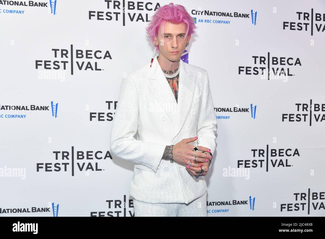 Machine Gun Kelly Stock Photo - Alamy