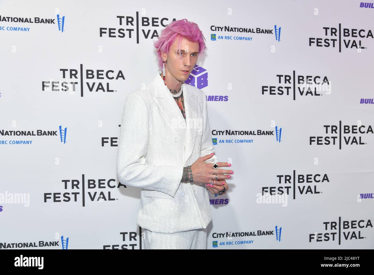 Machine Gun Kelly Stock Photo - Alamy