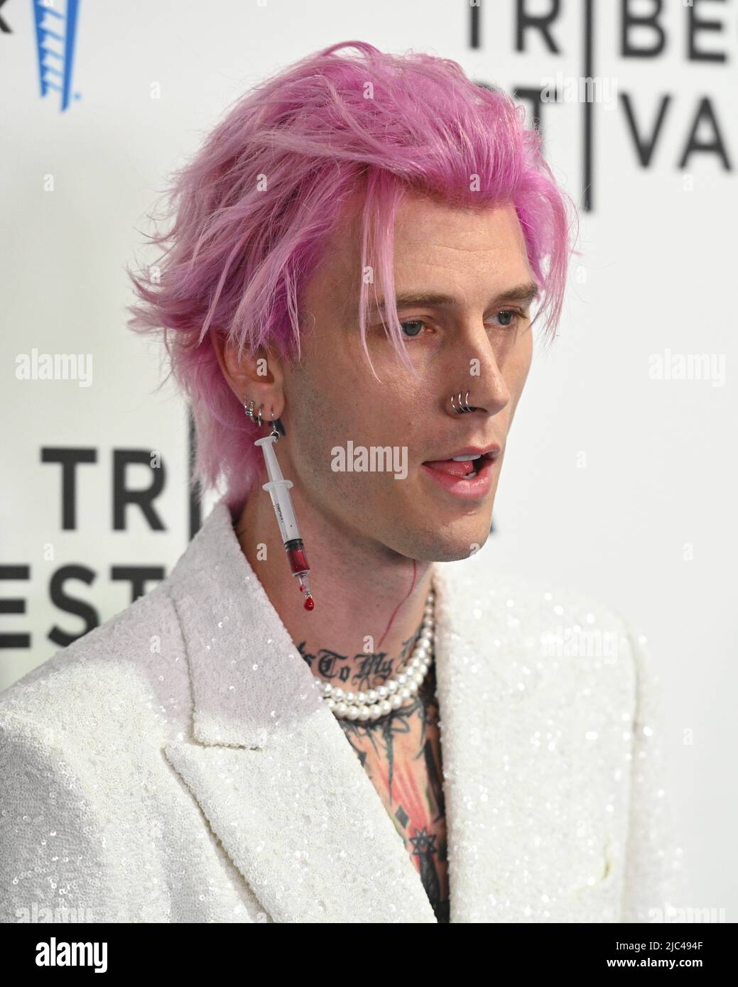 Machine Gun Kelly Stock Photo - Alamy