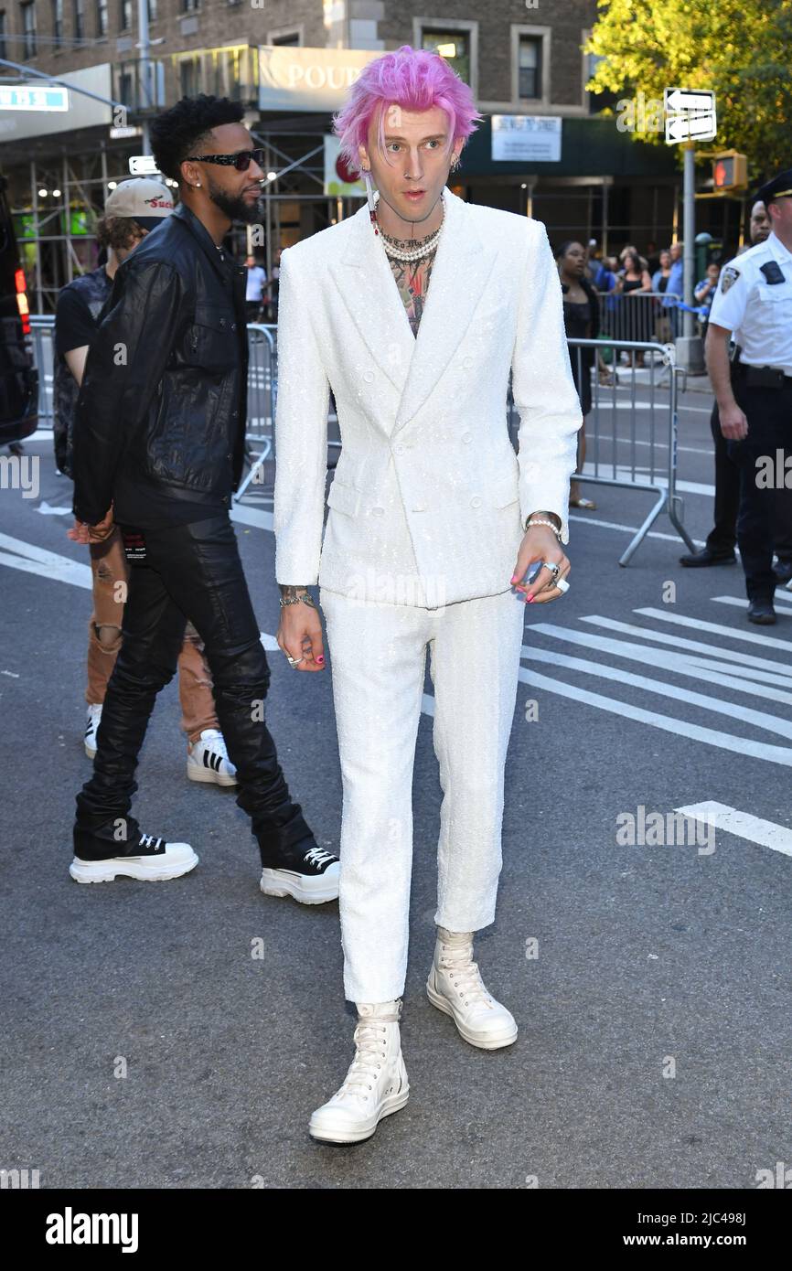 Machine Gun Kelly Stock Photo - Alamy