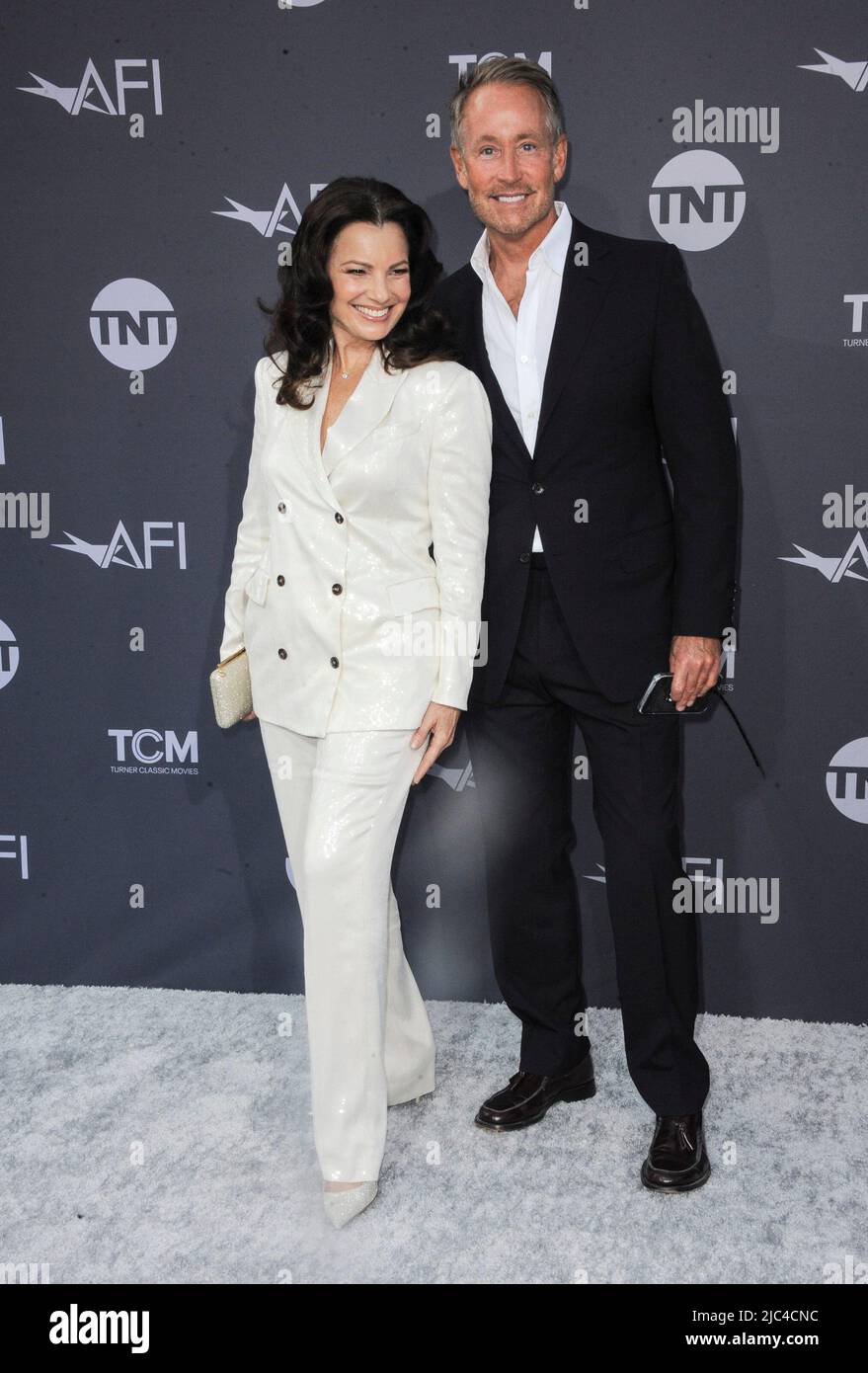 Los Angeles, CA. 9th June, 2022. Fran Drescher, Peter Marc Jacobson at ...