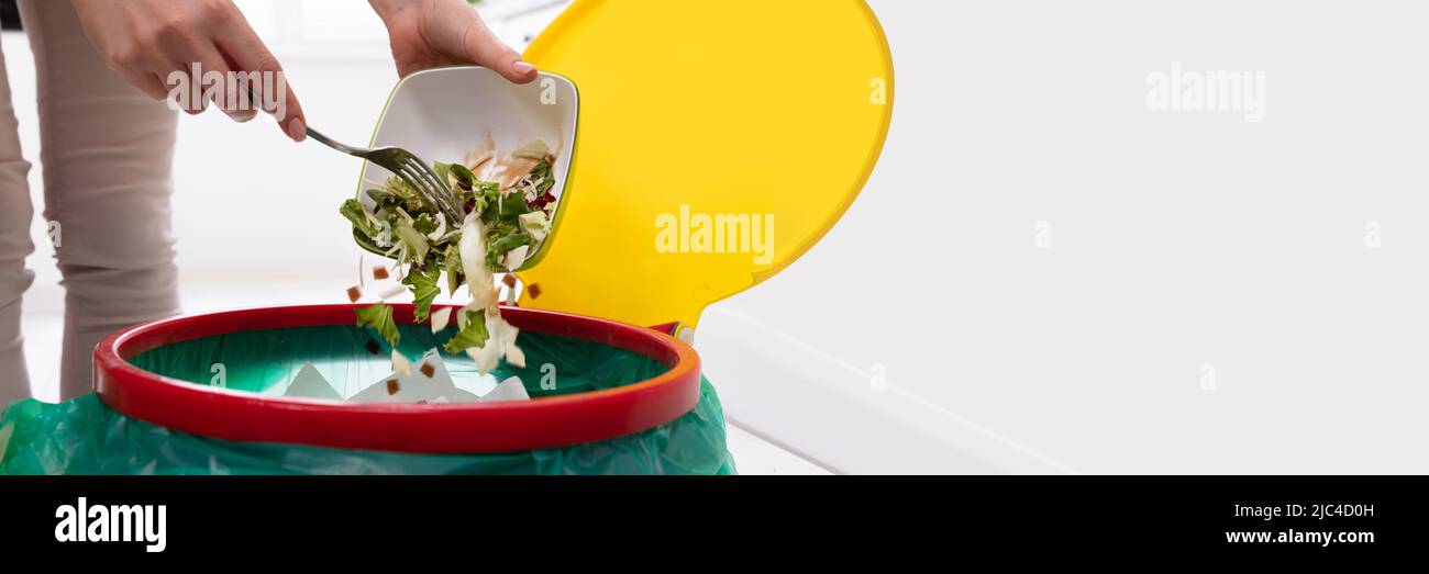 Throw your rubbish in the bin hi-res stock photography and images - Alamy