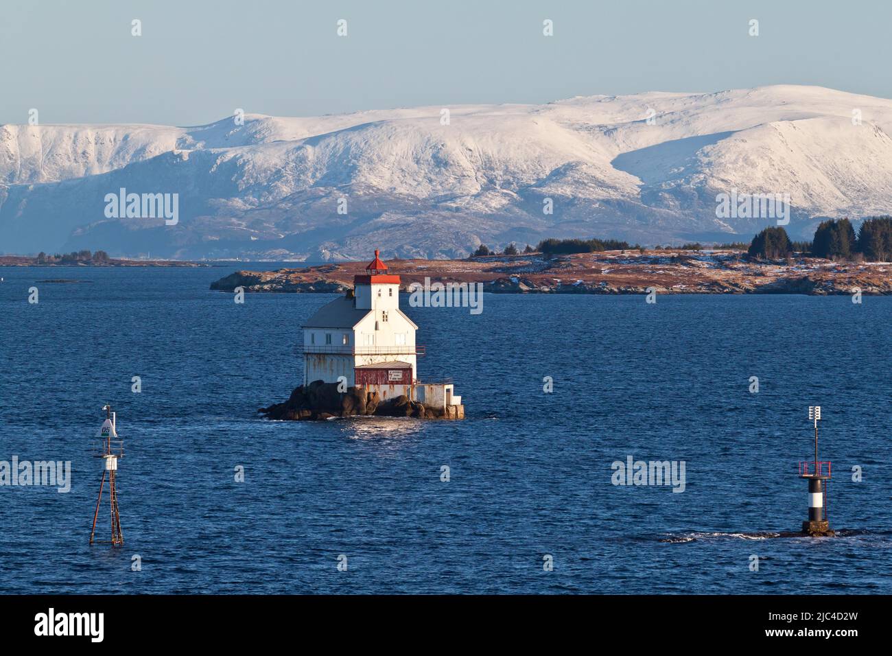 Stabben lighthouse and keeper's house, near Floro, Norway Stock Photo ...