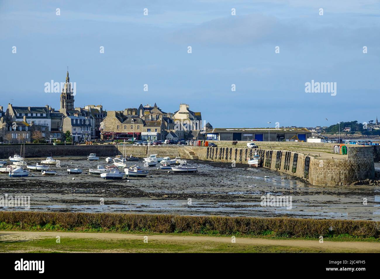 Roscoff town brittany france hi-res stock photography and images - Alamy