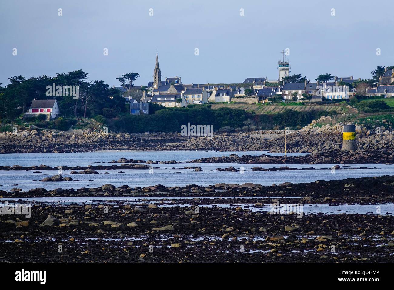 View at low tide from Roscoff to the island Ile de Batz with church, Departement Finistere Penn ...