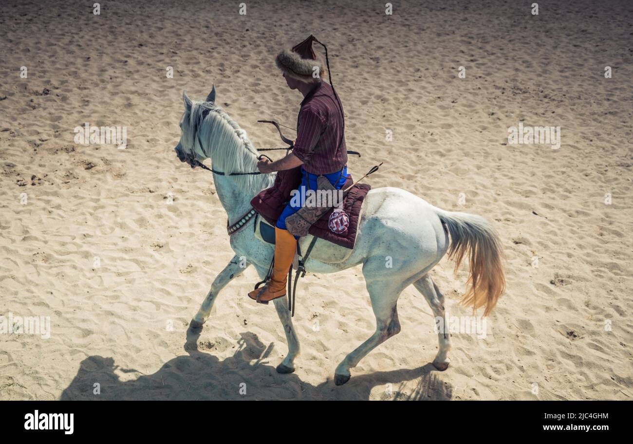 Ottoman horseman in his ethnic clothes riding on his horse Stock Photo ...