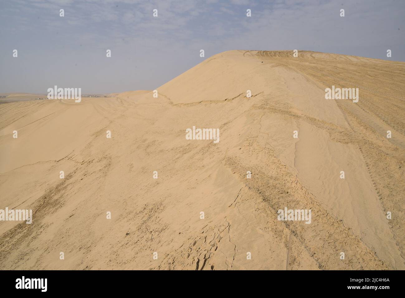 Sand Dunes of Qatar Stock Photo - Alamy