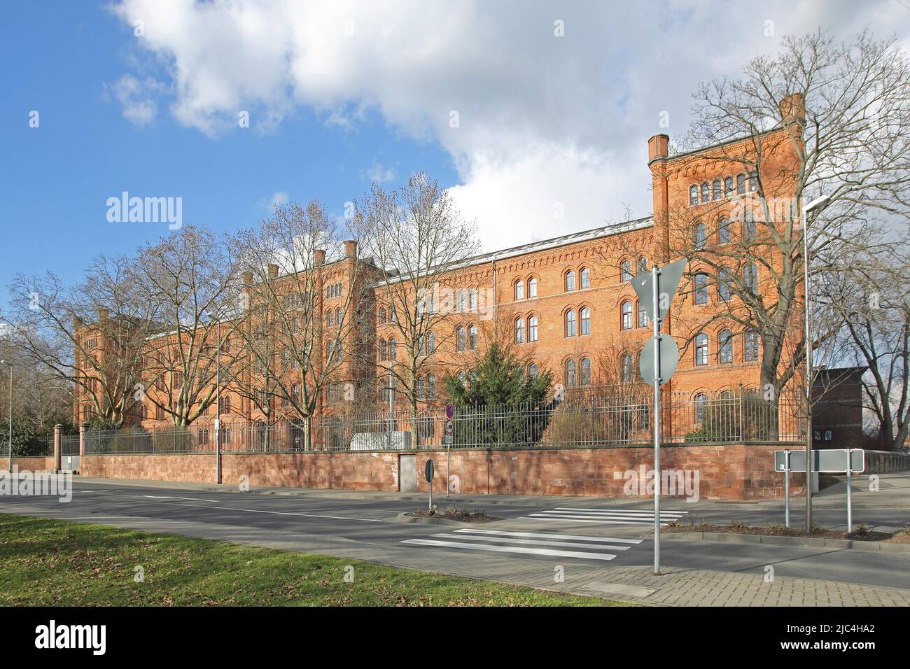Former Rhine Barracks, Hessian State Office for Environment and Geology ...