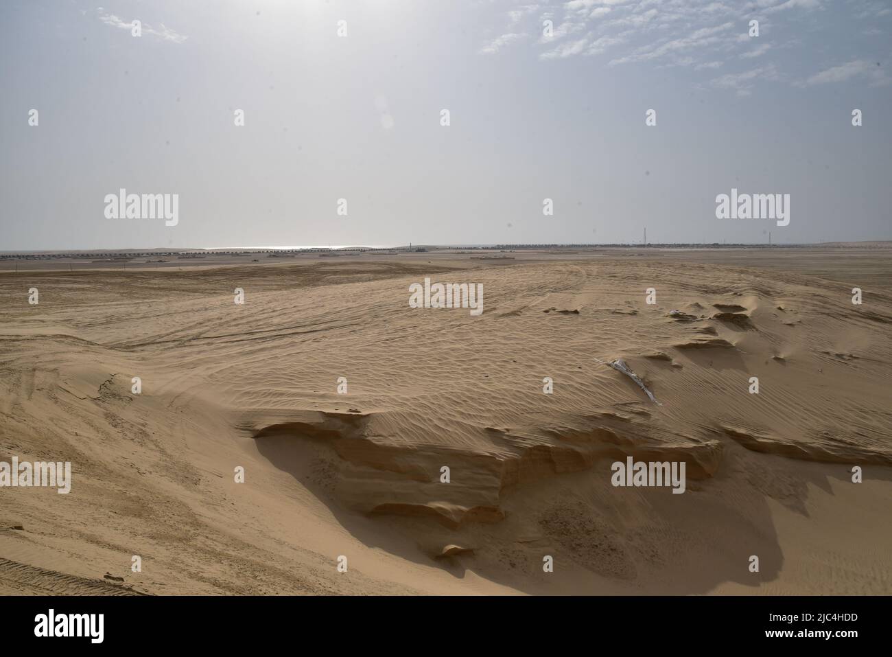 Sand Dunes of Qatar Stock Photo - Alamy