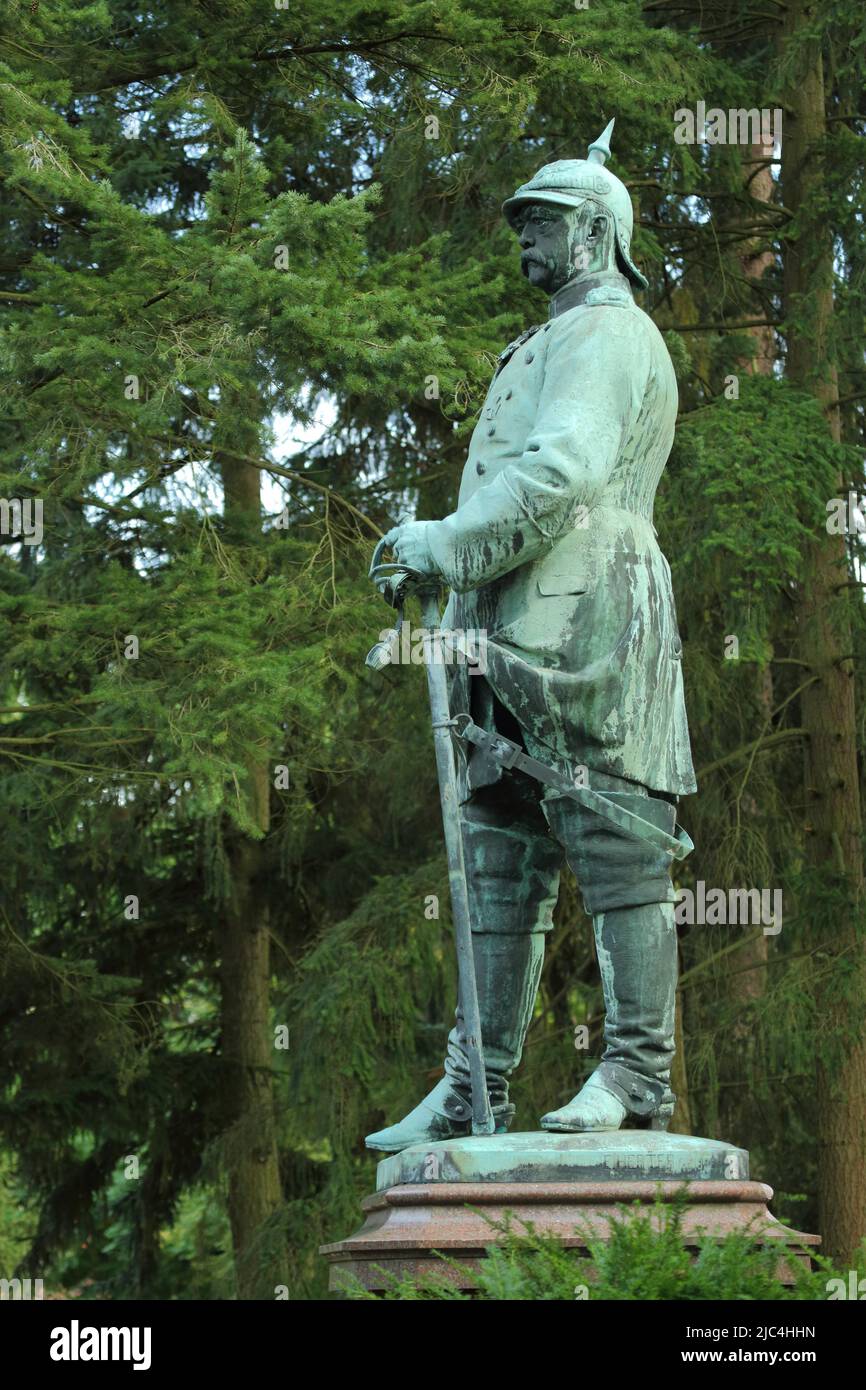 Otto von bismarck sculpture hi-res stock photography and images - Alamy