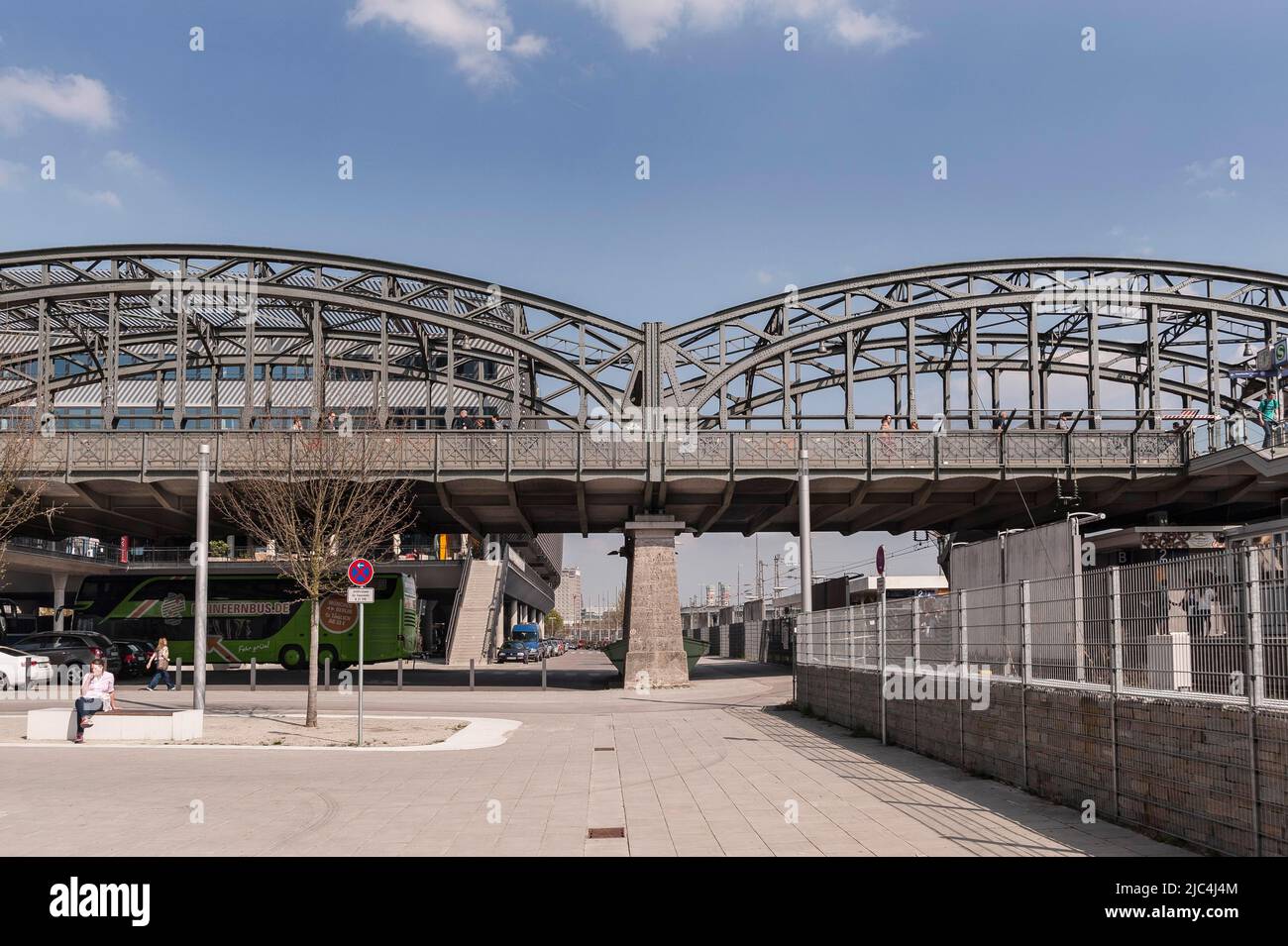 Hackerbruecke, road bridge over main railway station tracks, built 1890 ...