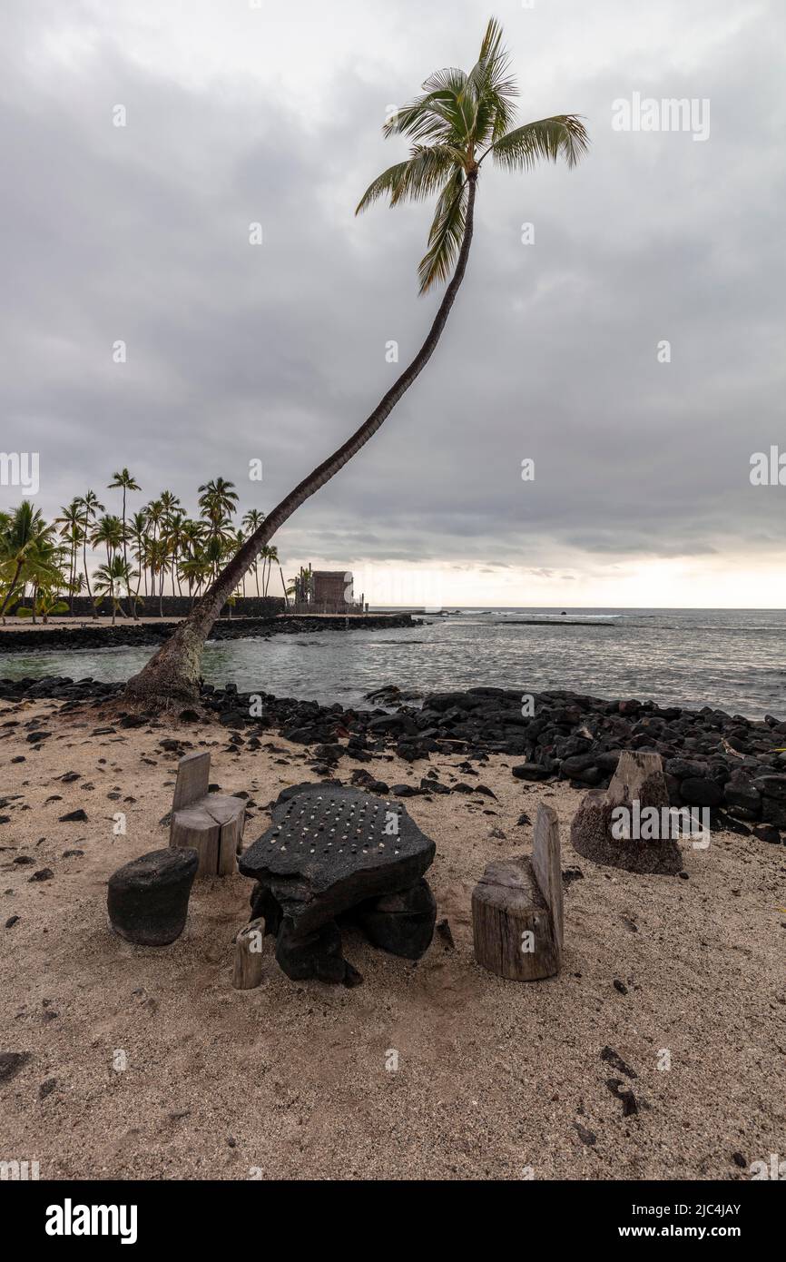 Konane game hi-res stock photography and images - Alamy