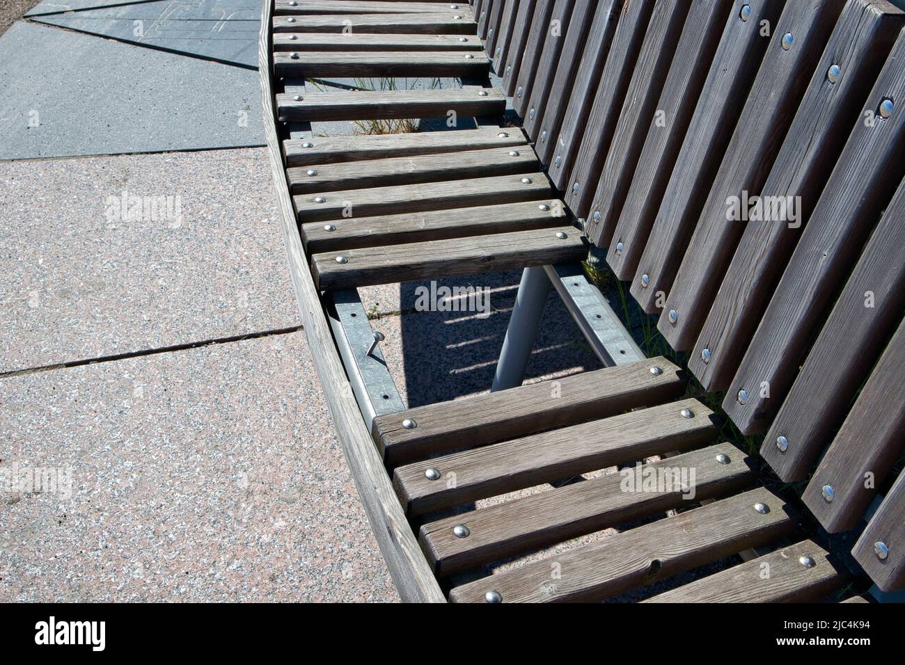 broken old park bench Stock Photo - Alamy