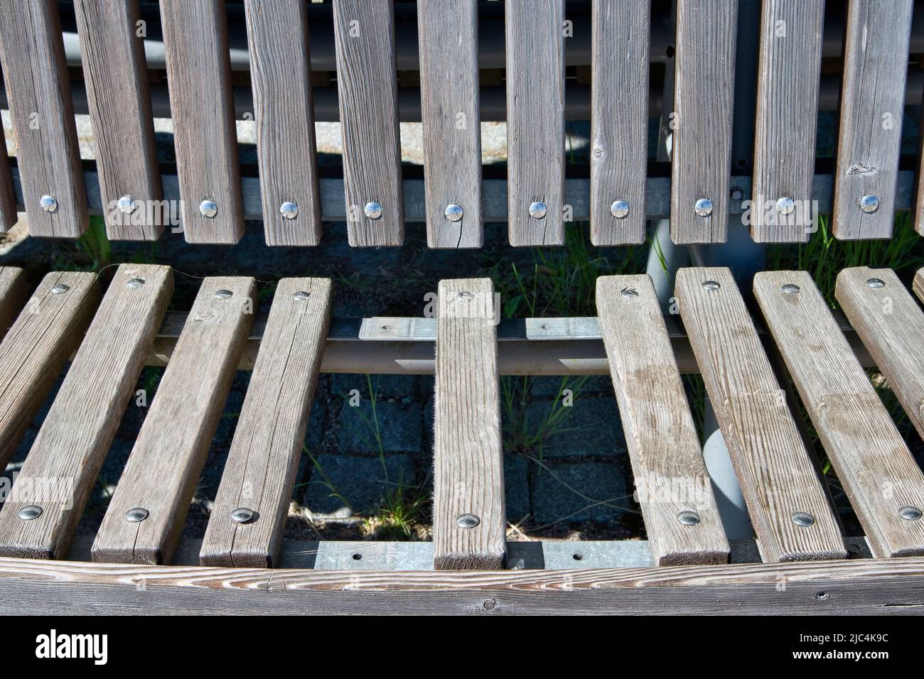 broken old park bench Stock Photo - Alamy
