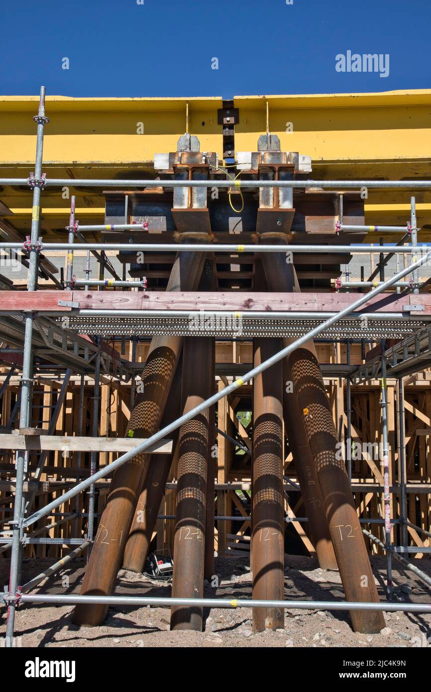 Construction new bridge overpass hi-res stock photography and images ...