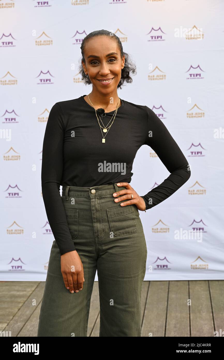 Hadnet Tesfai beim Jubiläumsfest 30 Jahre Bar jeder Vernunft und 20 ...