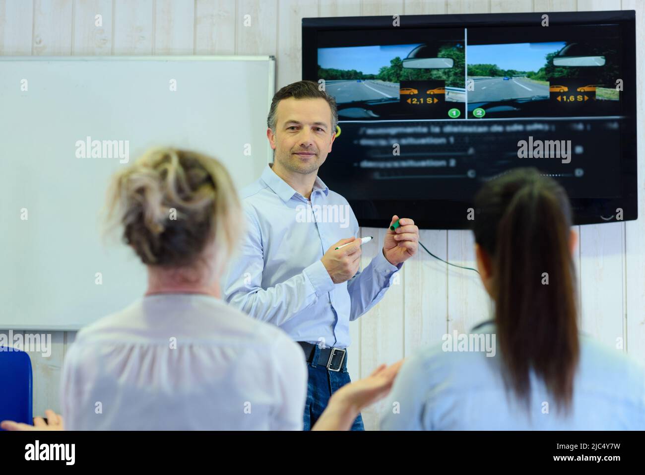 Drive lessons hi-res stock photography and images - Alamy