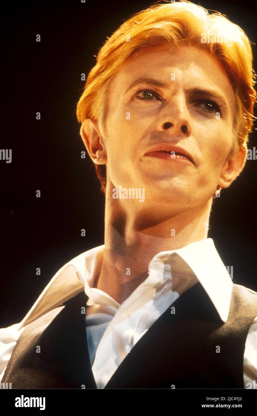 DAVID BOWIE in DAVID BOWIE: FIVE YEARS (2013), directed by FRANCIS ...
