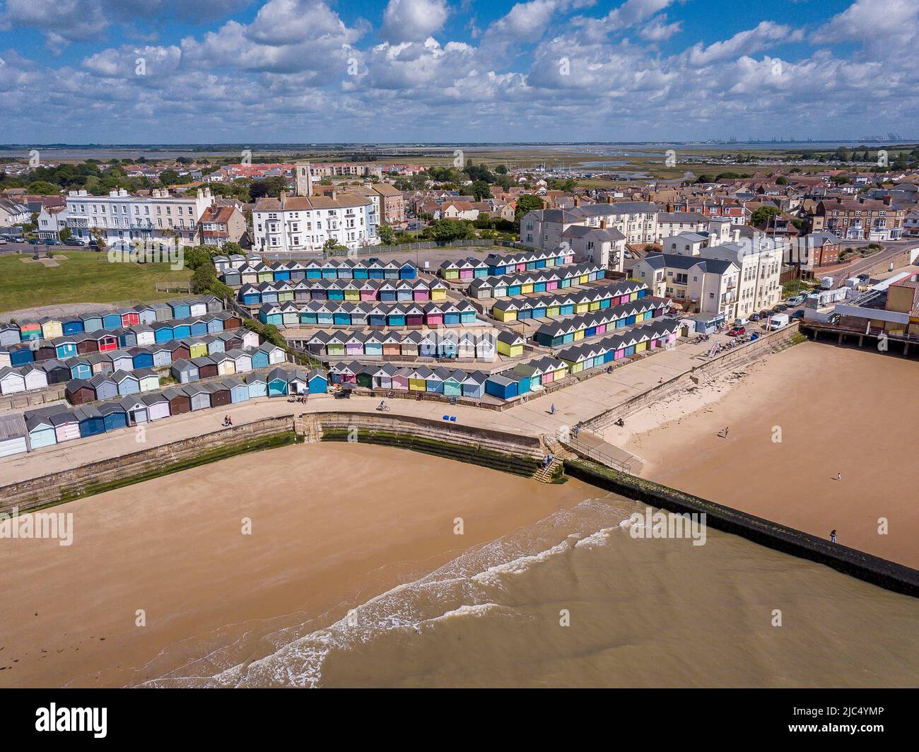 Walton-on-the-Naze, Pier & Beach Huts Stock Photo - Alamy
