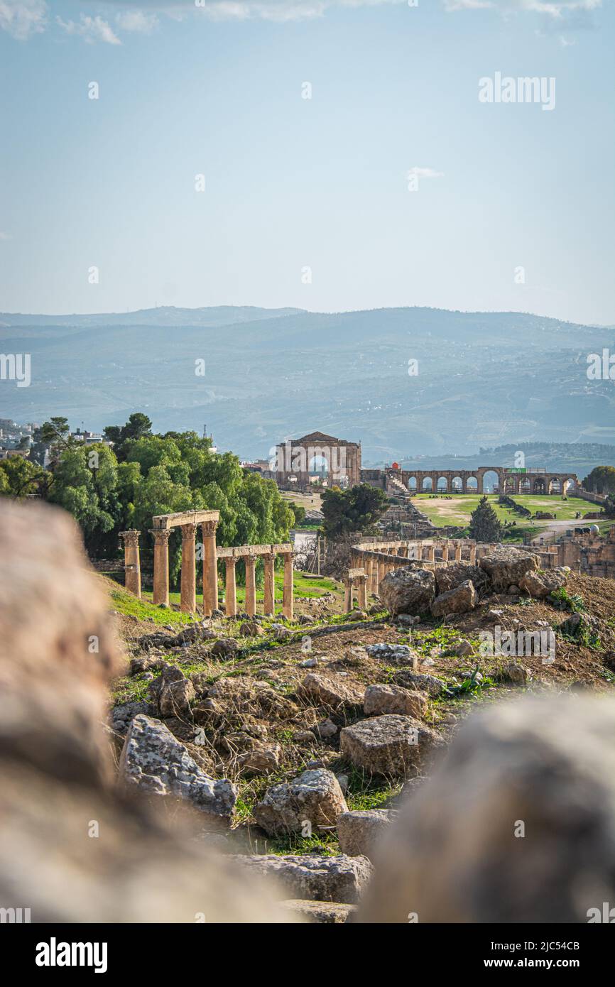 Jerash temple hi-res stock photography and images - Alamy