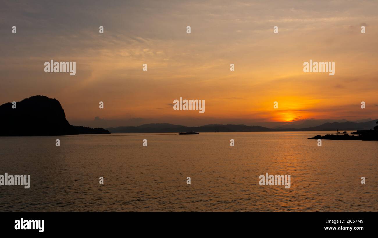 Beautiful sunset asia hi-res stock photography and images - Alamy