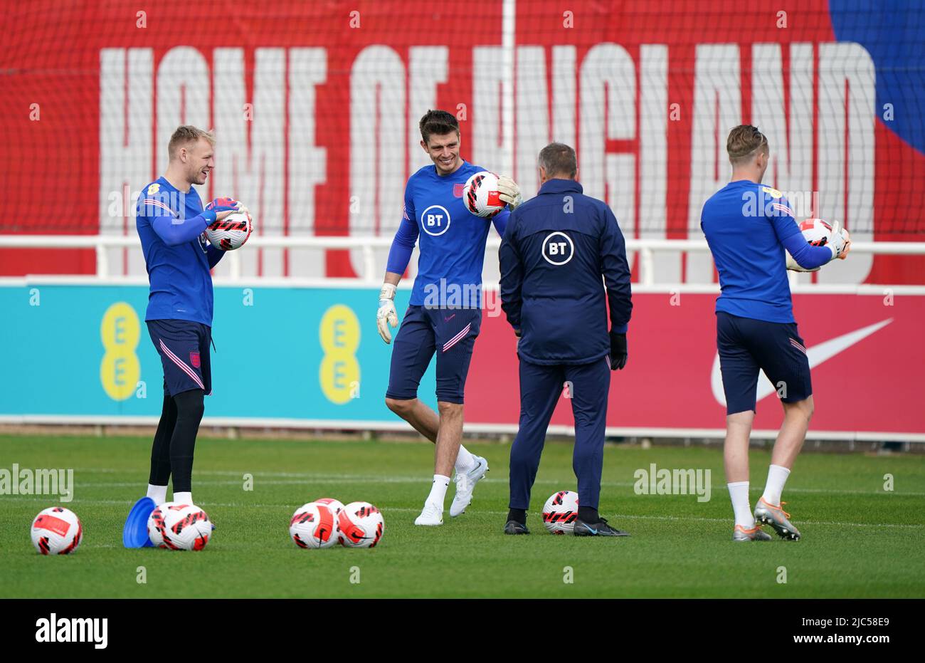 Nick pope england ramsdale hi-res stock photography and images - Alamy