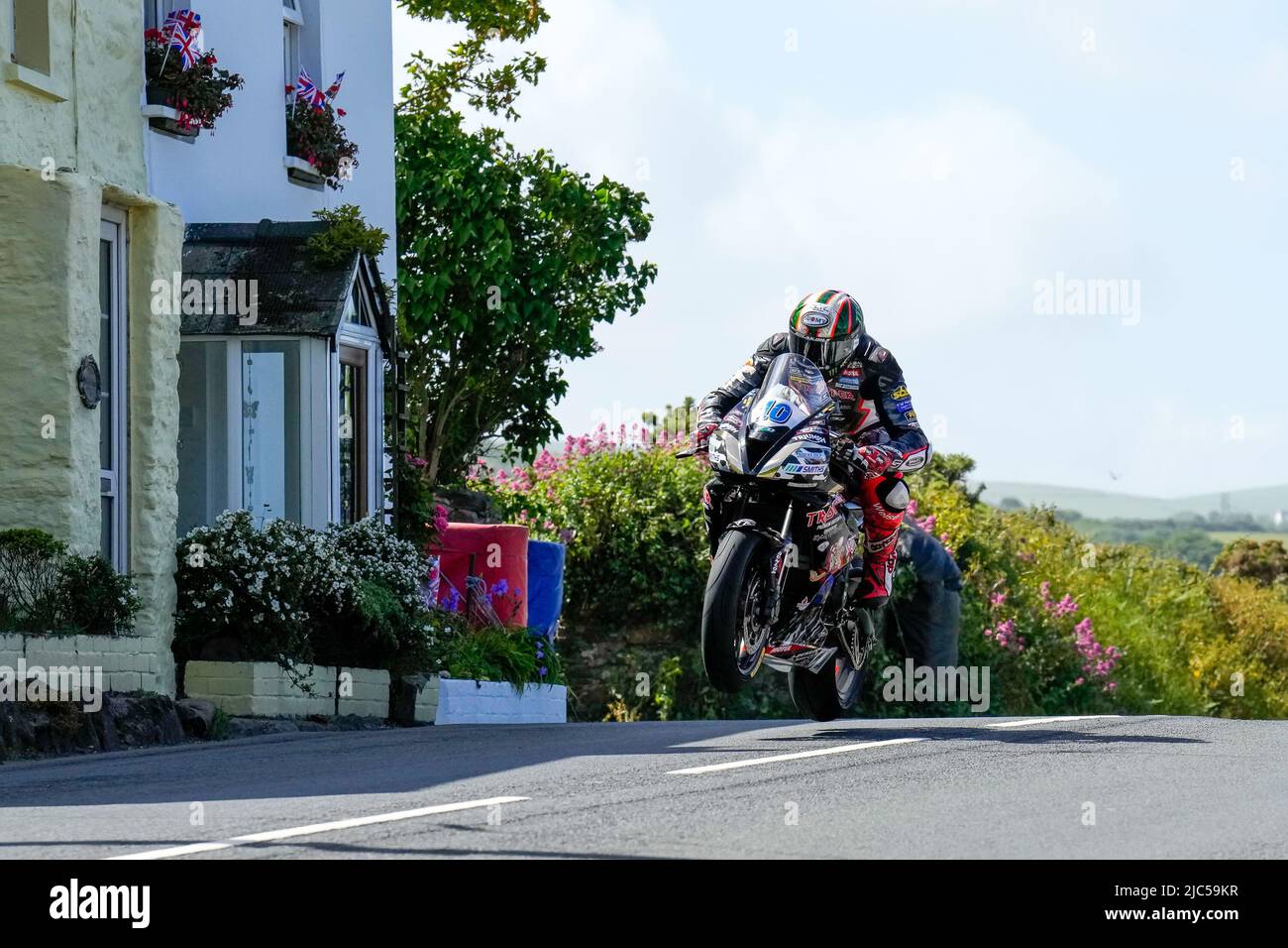 Douglas, Isle Of Man. 10th June, 2022. Peter Hickman (765 Triumph ...
