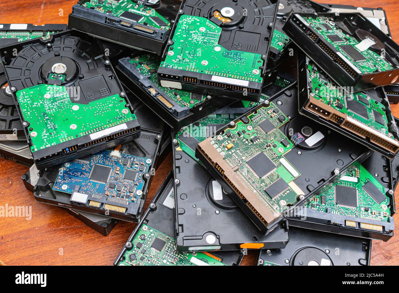 Pile of old non-working hard drives from PC Stock Photo - Alamy