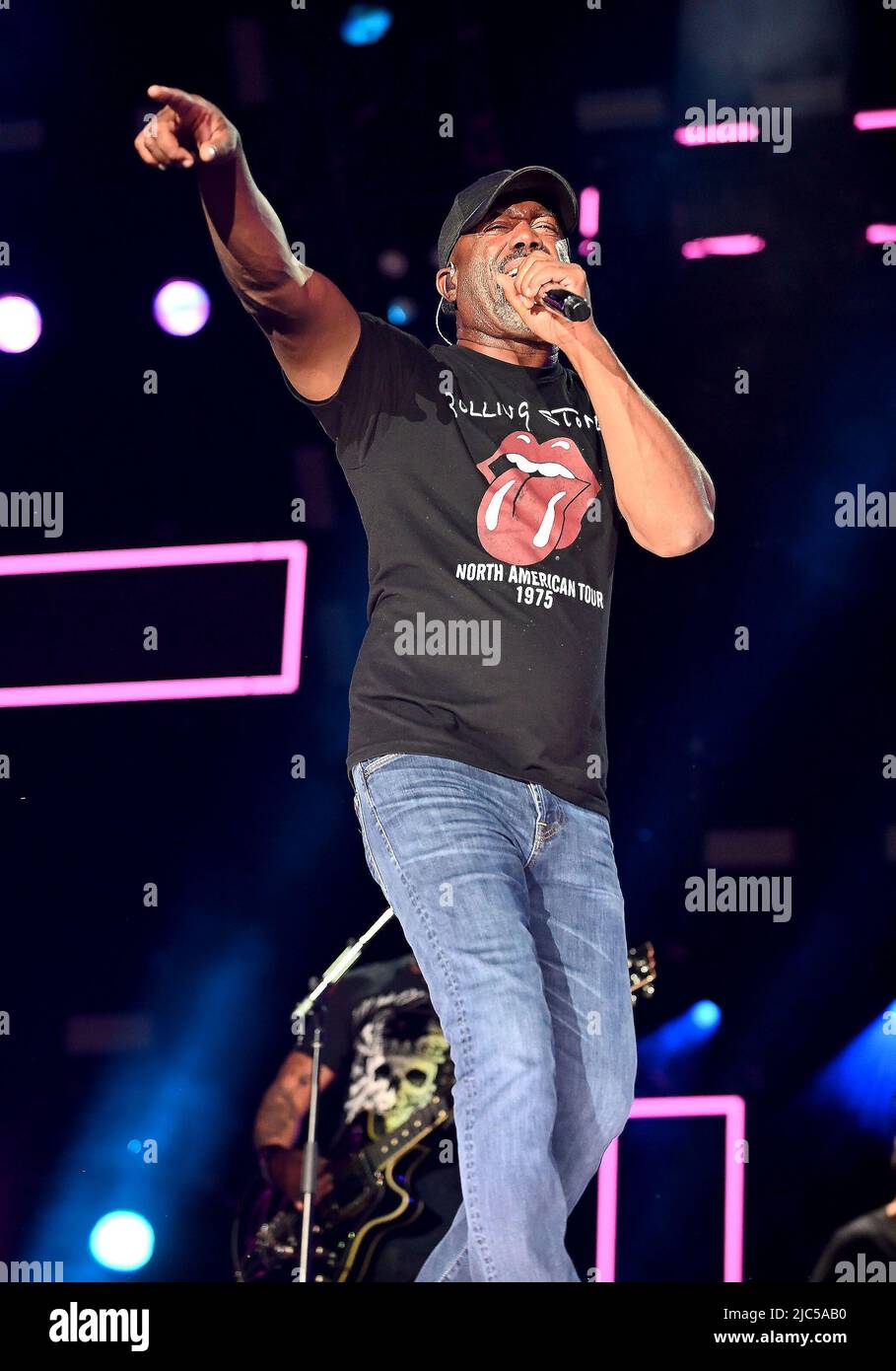 Darius rucker cma fest 2022 hi-res stock photography and images - Alamy