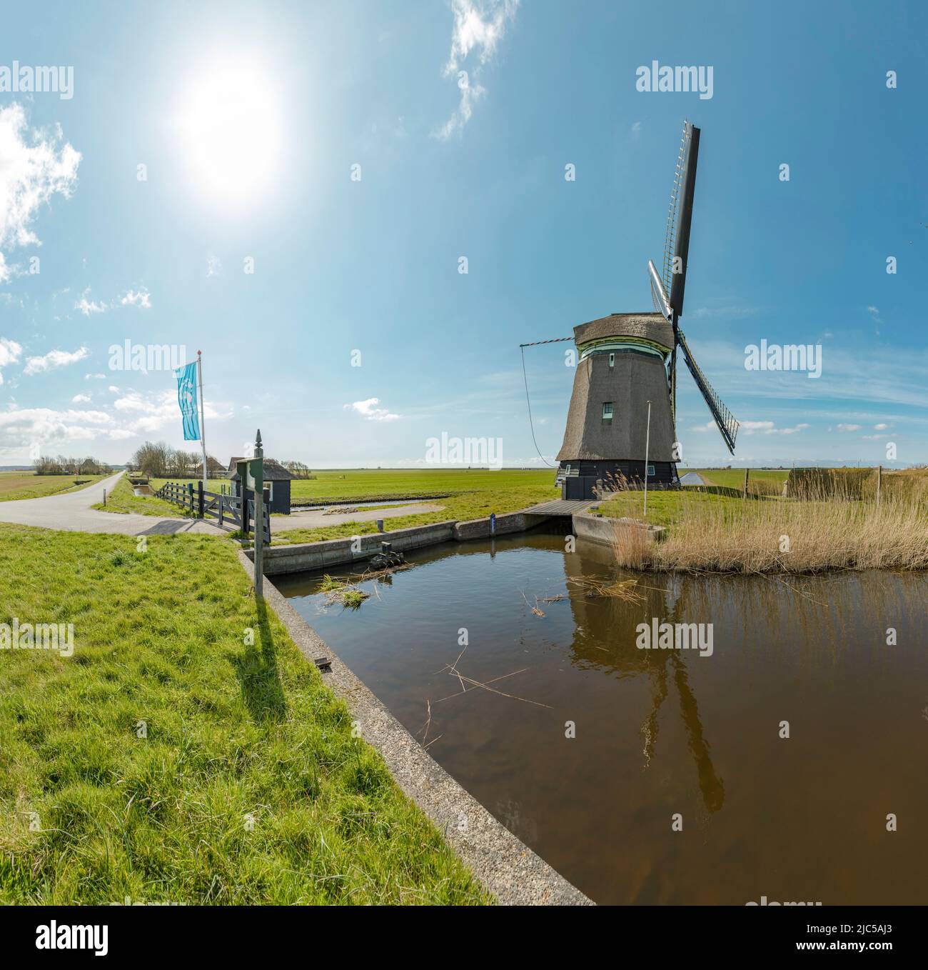 L q hi-res stock photography and images - Alamy