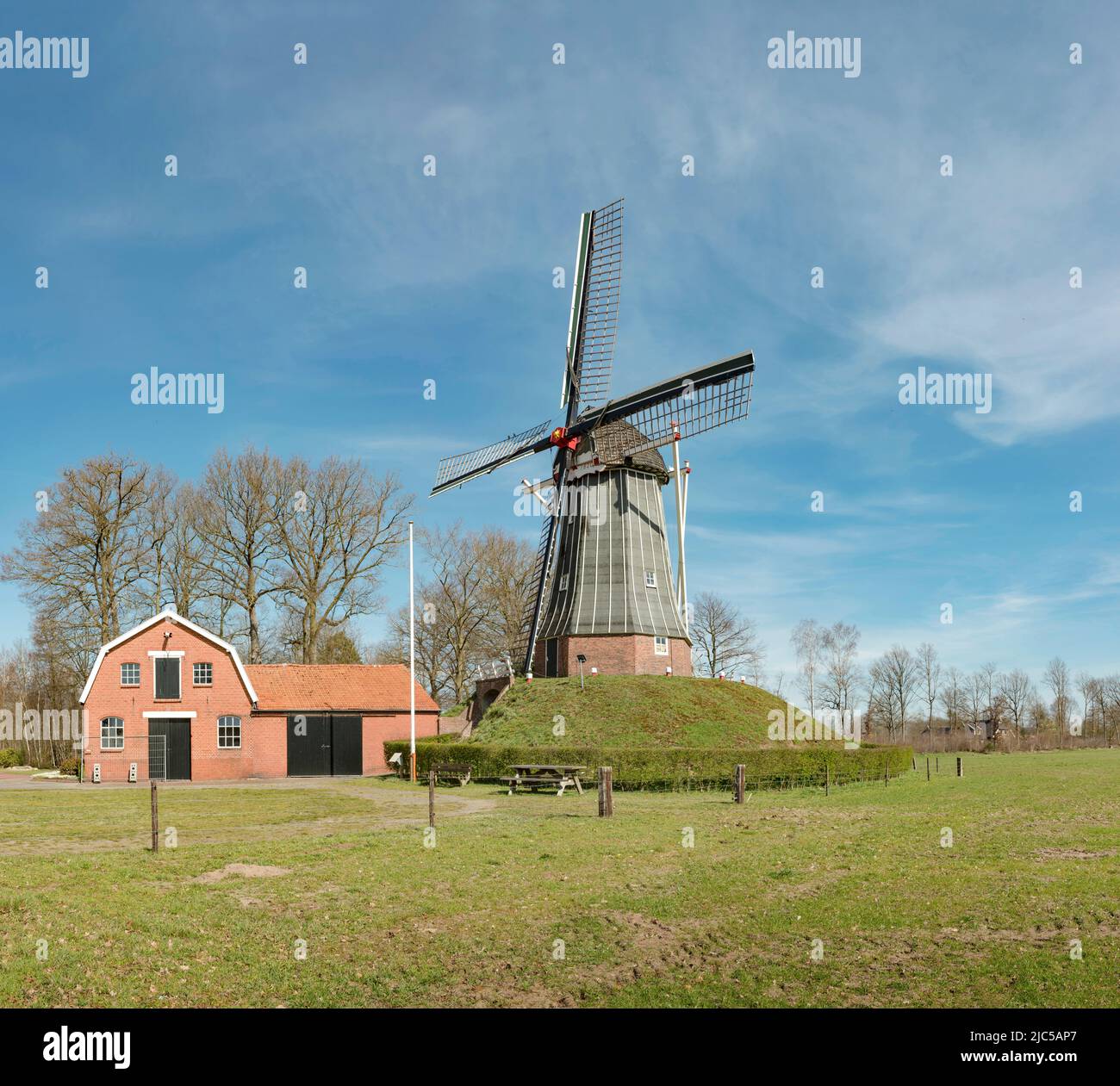 Belt mill called De Grote Geesterse Molen *** Local Caption ...