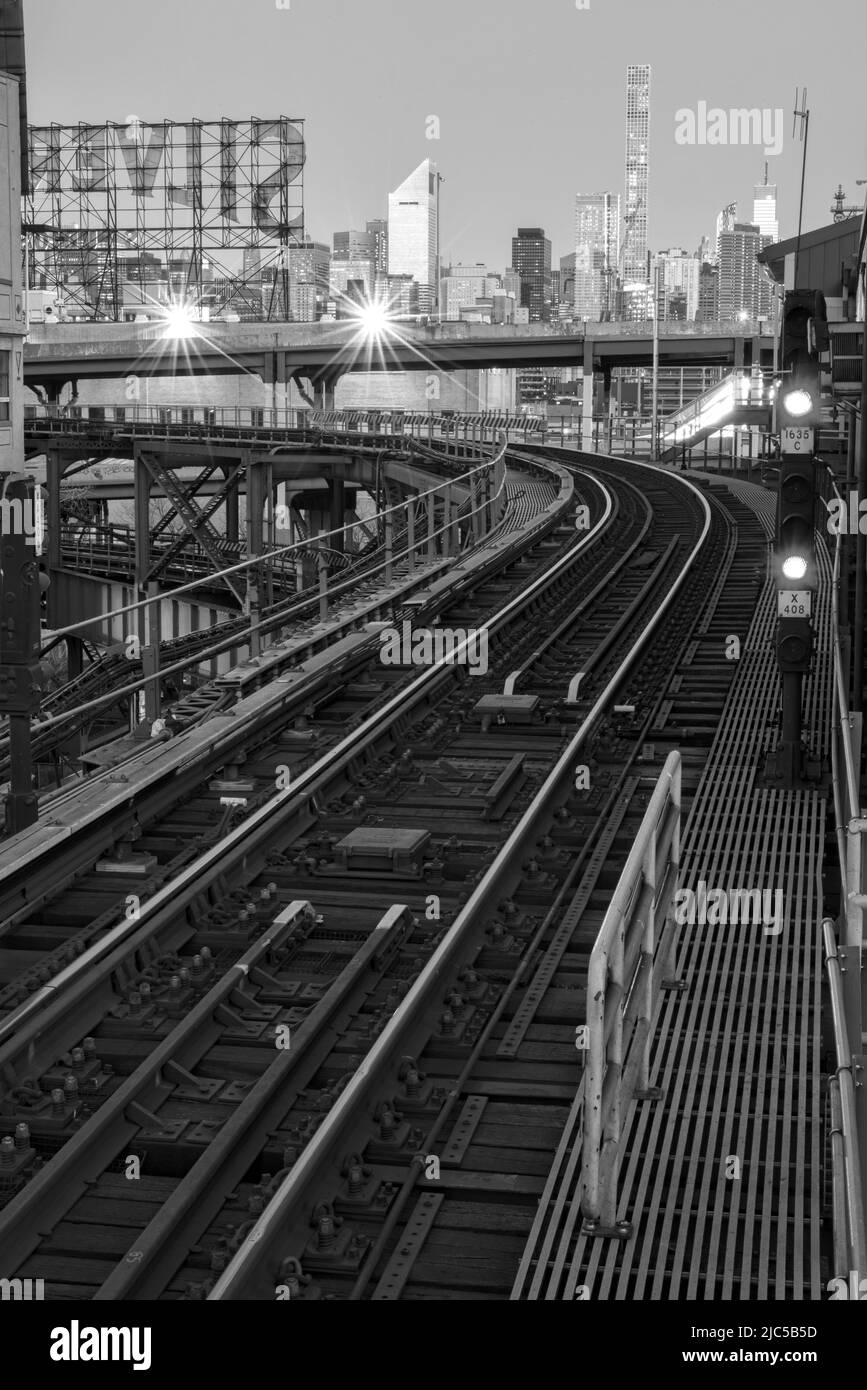 Brooklyn subway station Black and White Stock Photos & Images - Alamy