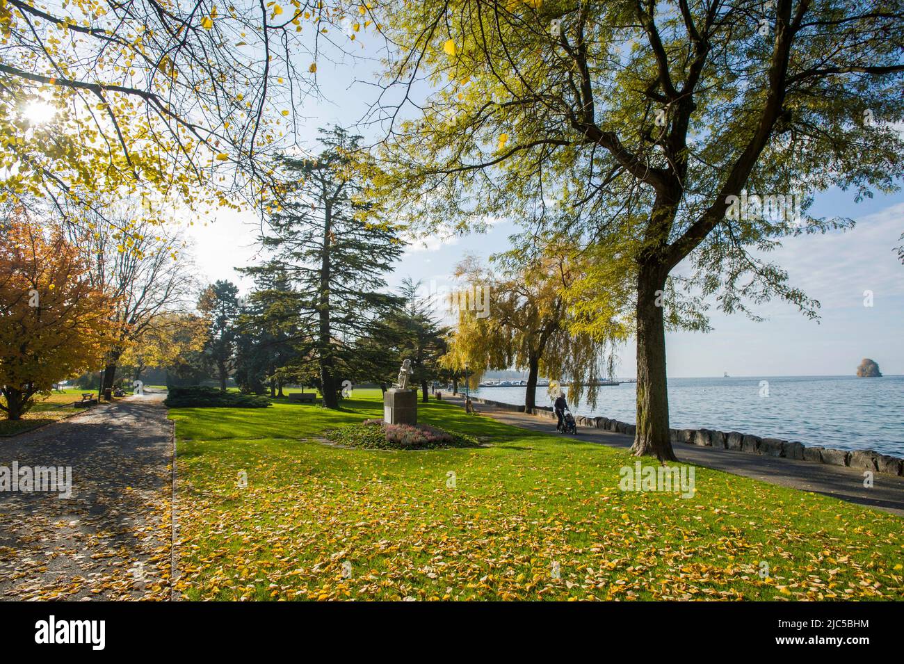Dorf docks hi-res stock photography and images - Alamy