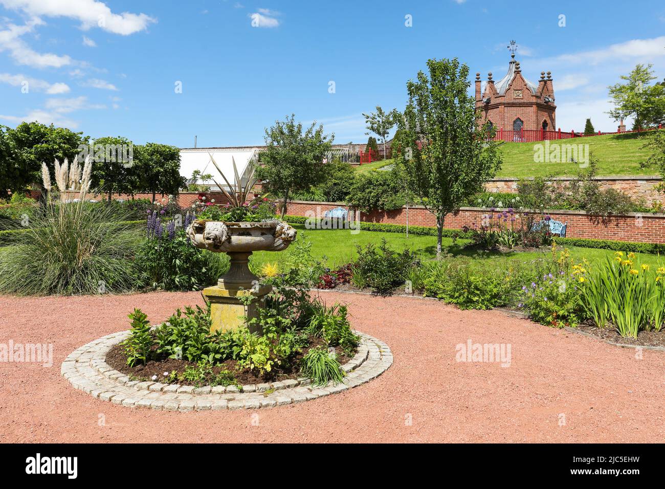 Elizabeth garden hi-res stock photography and images - Alamy