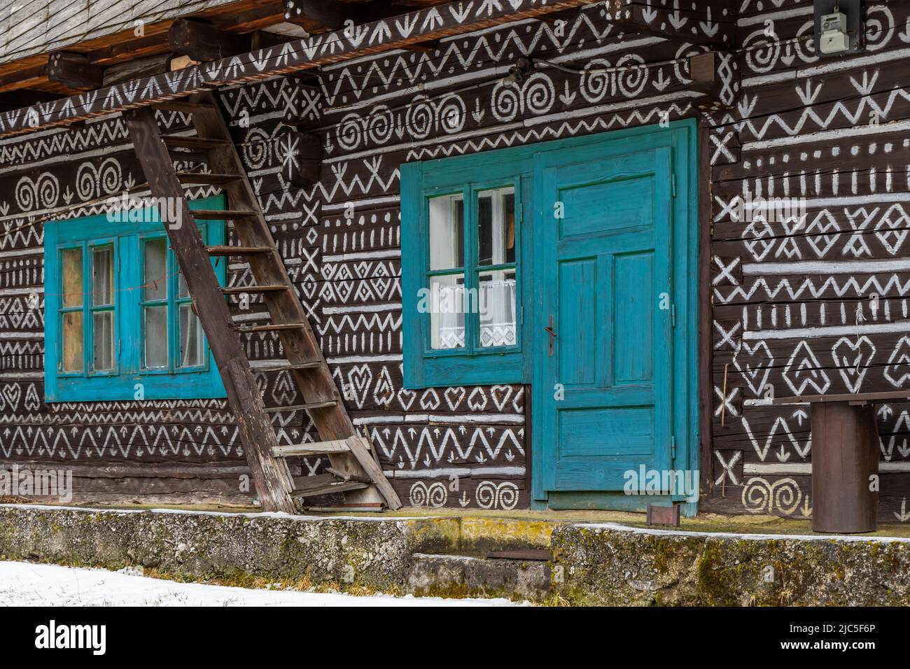 Painted folk house, UNESCO village Cicmany in Slovakia Stock Photo - Alamy