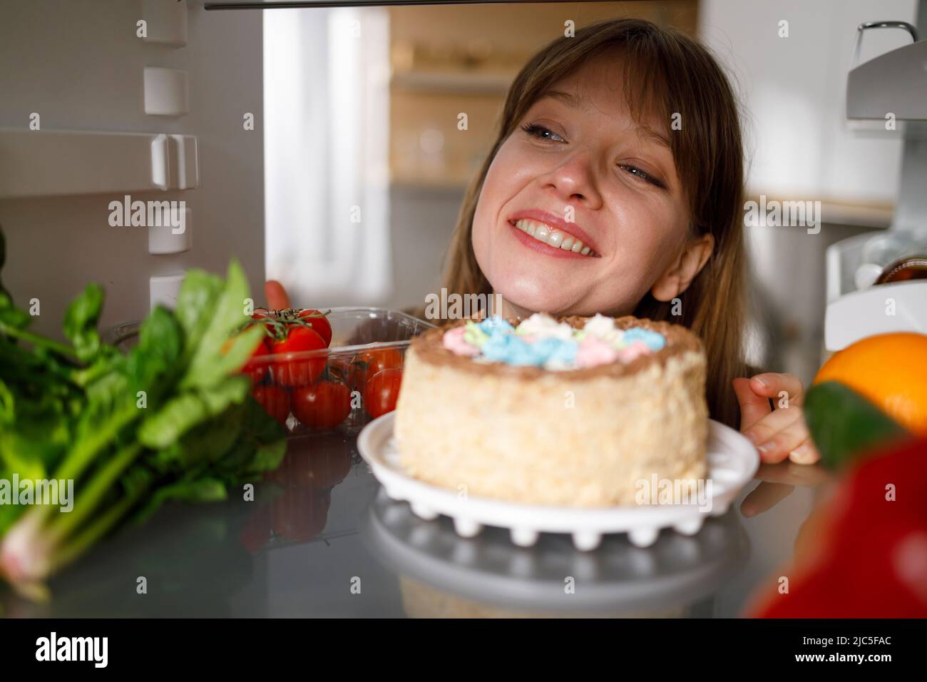 Woman cake vegetables hi-res stock photography and images - Alamy