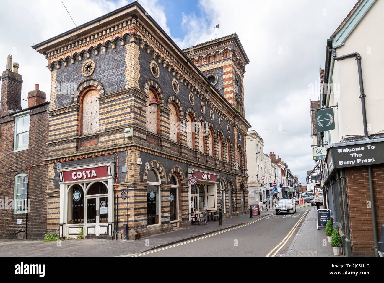 Postern gate hi-res stock photography and images - Alamy