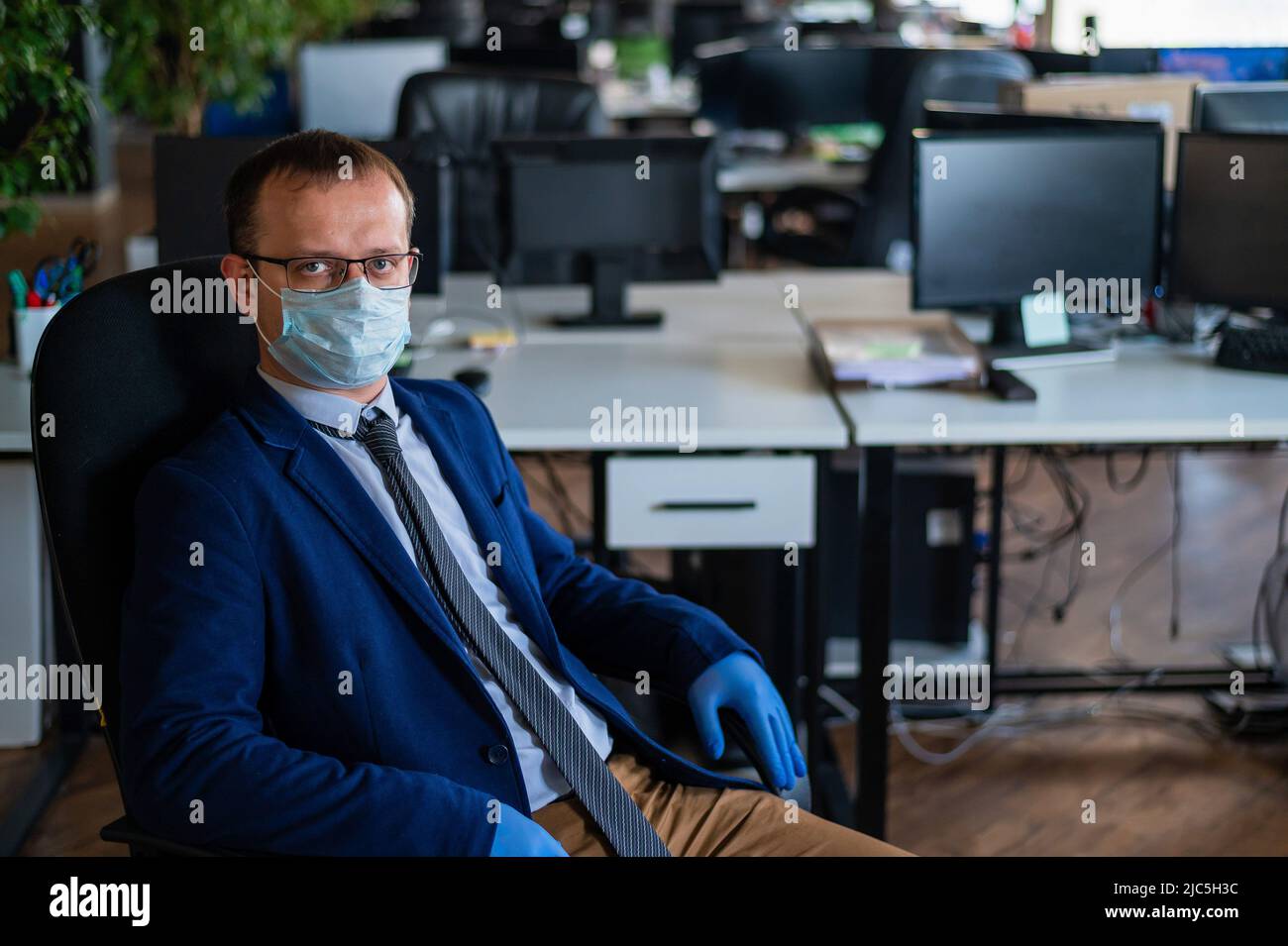 Scary work office hi-res stock photography and images - Alamy