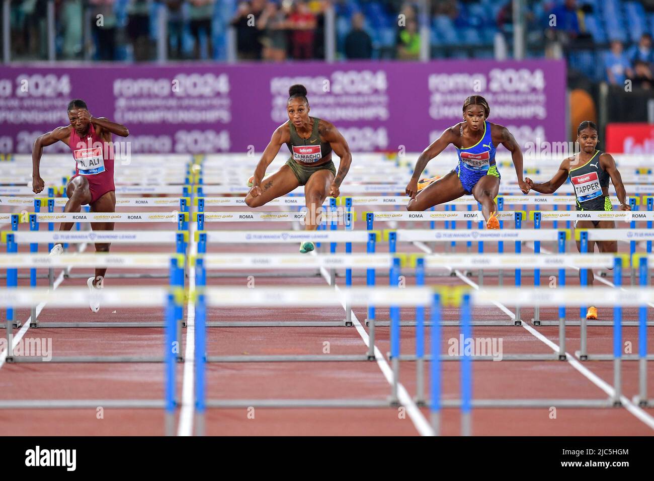 100 meter hurdles hi-res stock photography and images - Alamy