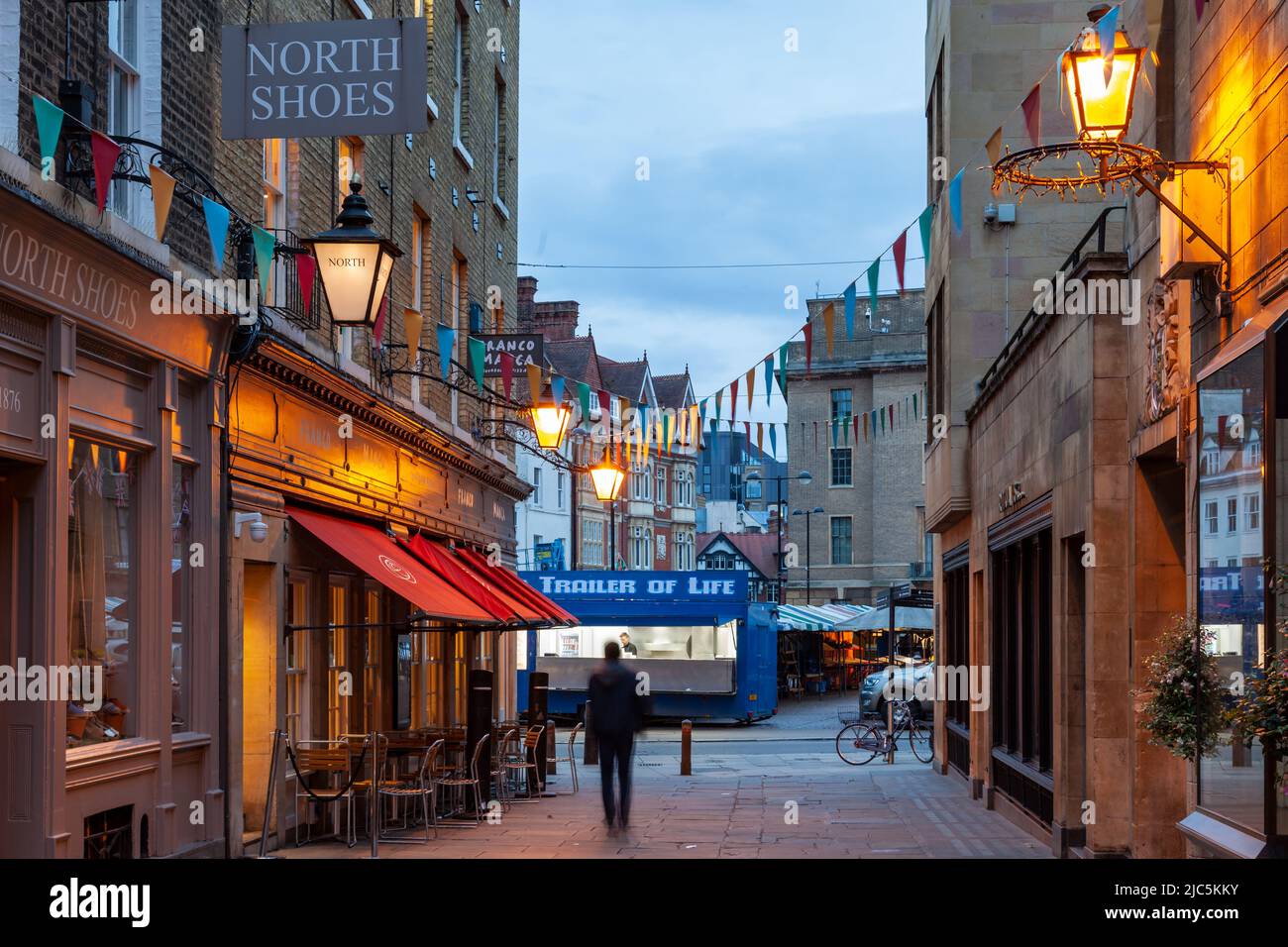 Evening on Rose Crescent in Cambridge city centre, England Stock Photo ...