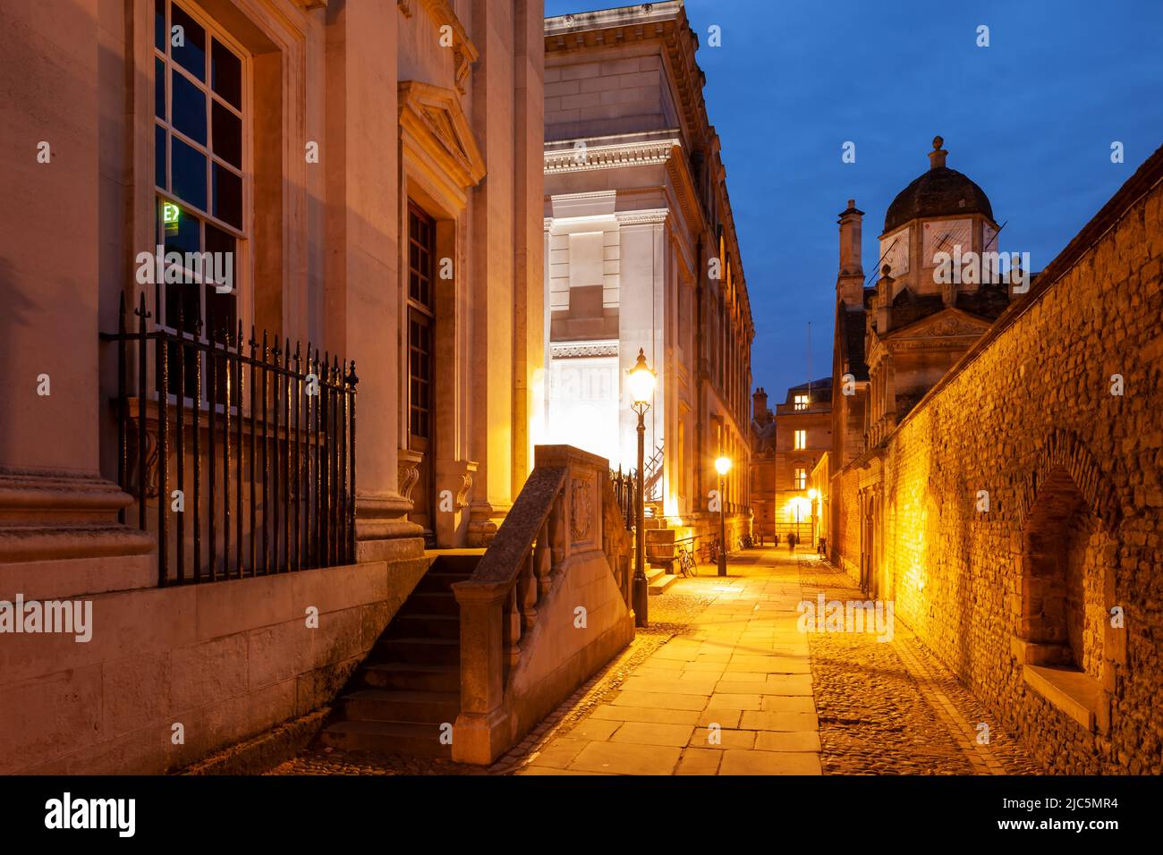 Cambridge at night street hi-res stock photography and images - Alamy