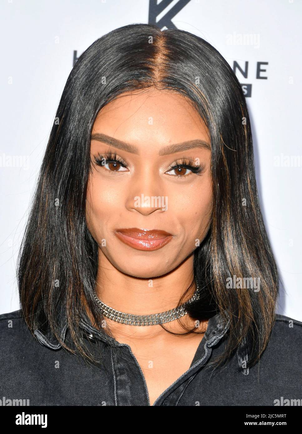 LOS ANGELES, CA - JUNE 9: Dr. Robin B attends the American Gangster ...