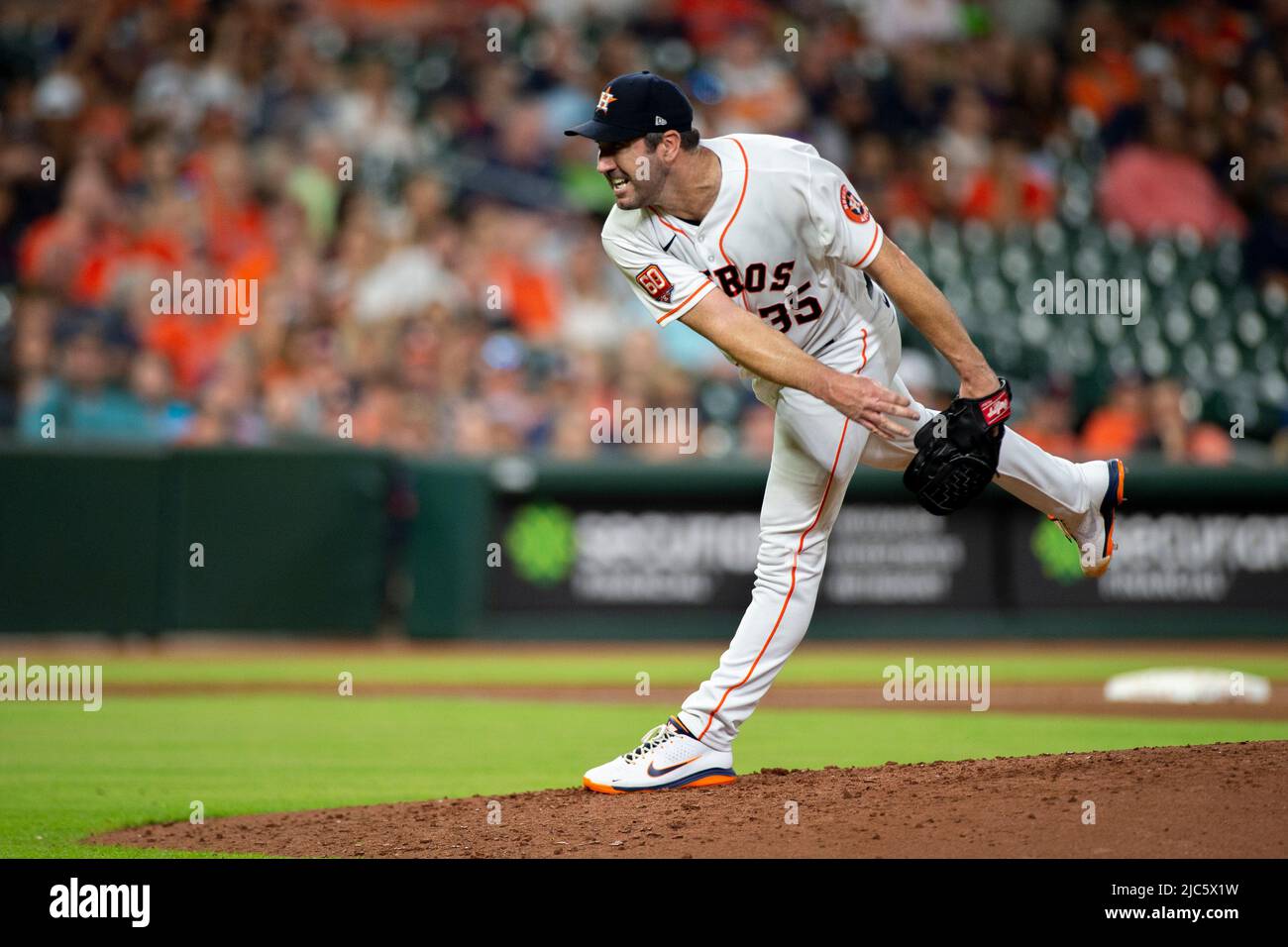 Houston Astros starting pitcher Justin Verlander (35) strikes out ...