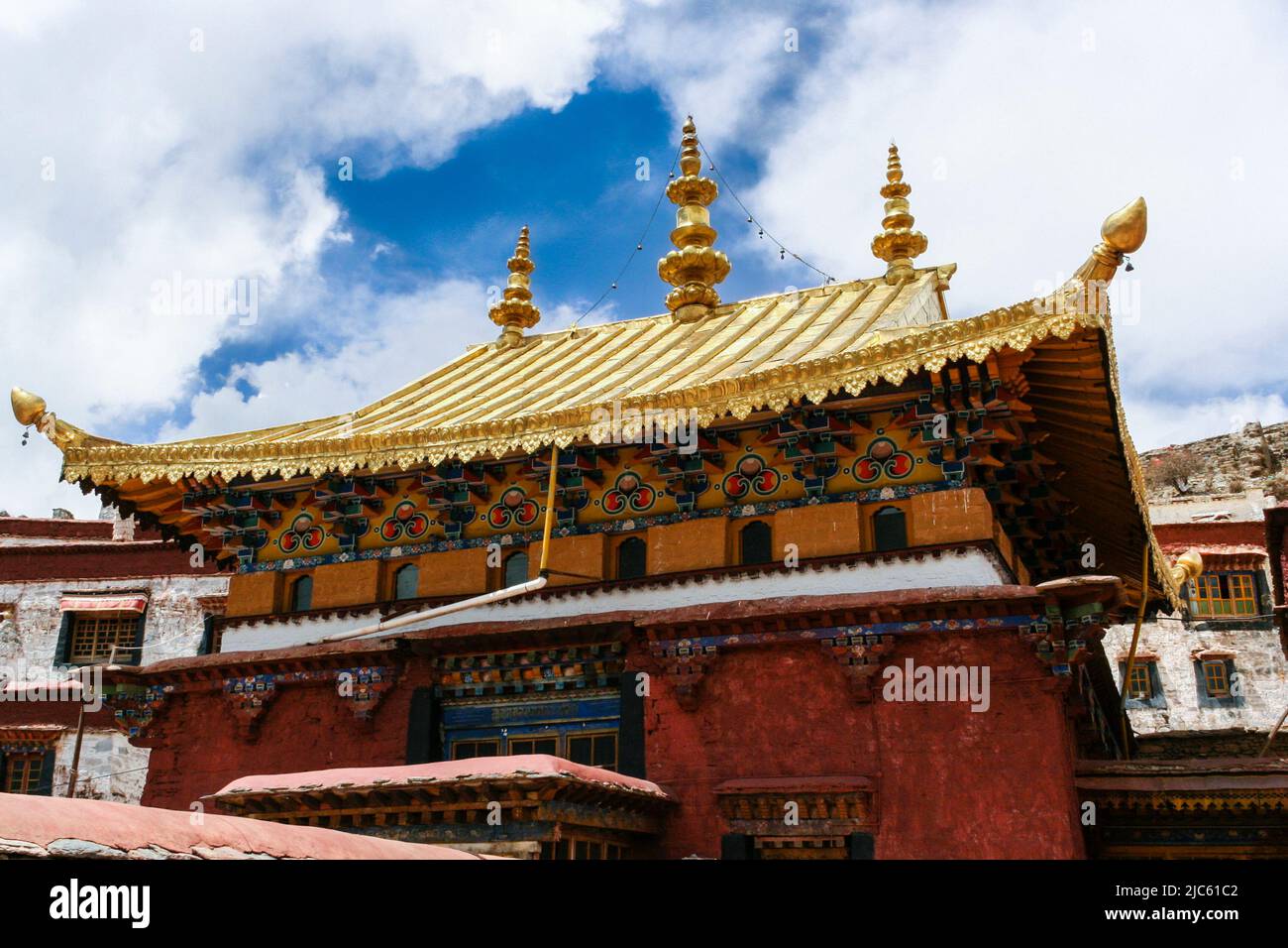 Three wheels temple hi-res stock photography and images - Alamy