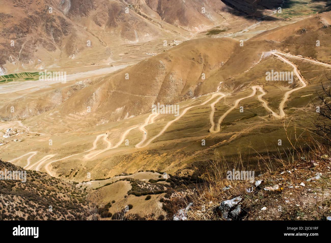 Autonomous winding hi-res stock photography and images - Alamy