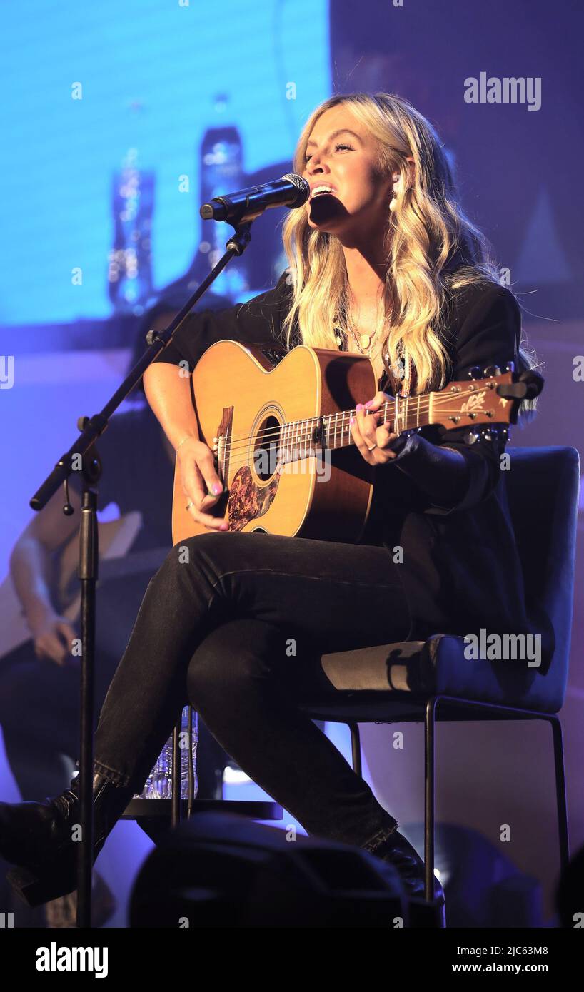 Nashville, TN, USA. 9th June, 2022. Catie Offerman on stage for CMA ...